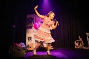 Little Miss Typecast (Qtopia) | Review – BACCHUS AT THE THEATRE